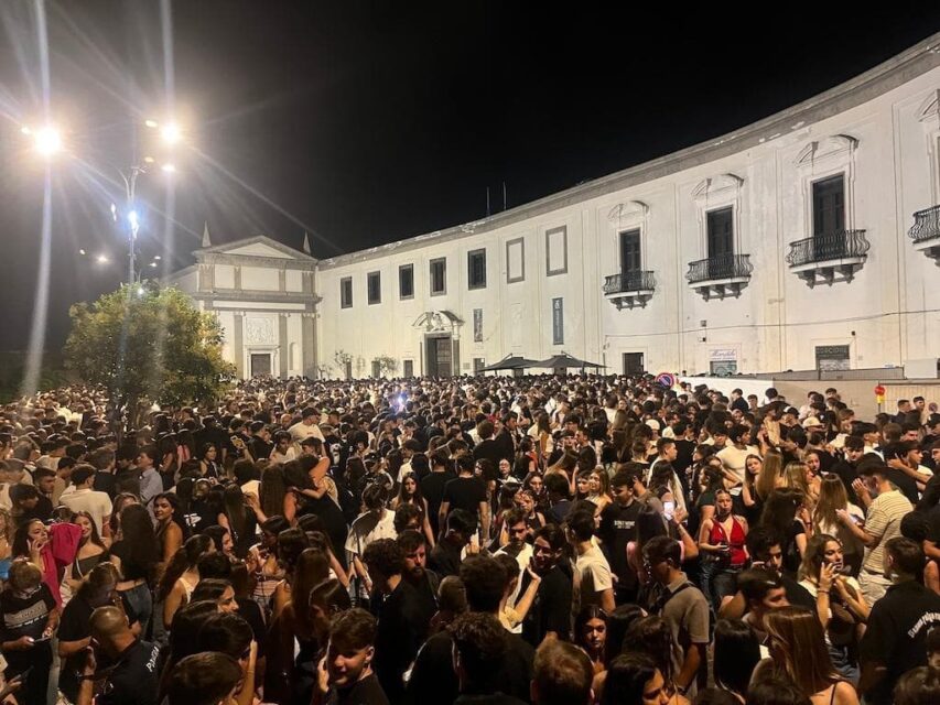 Notte prima degli esami: Napoli si ritrova a San Martino per la ...